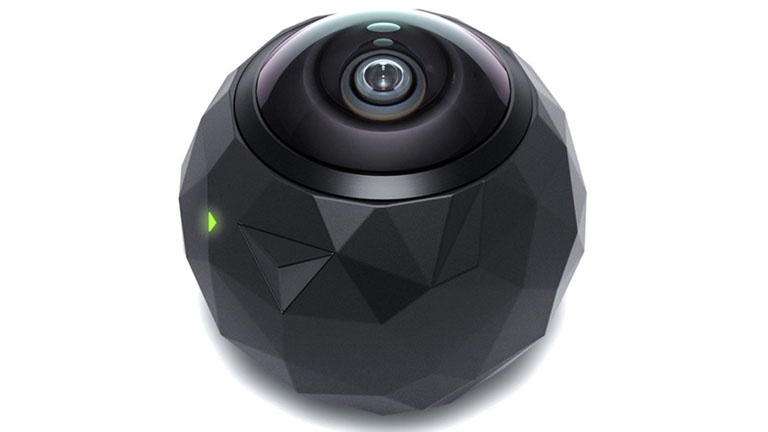 Fly 360 : la caméra 360 degrés préférée des casse-cou!