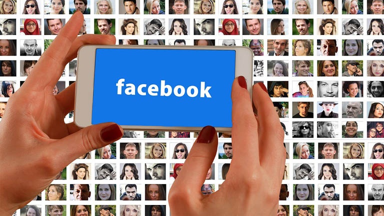 Facebook affiche les publications de 25 amis seulement?