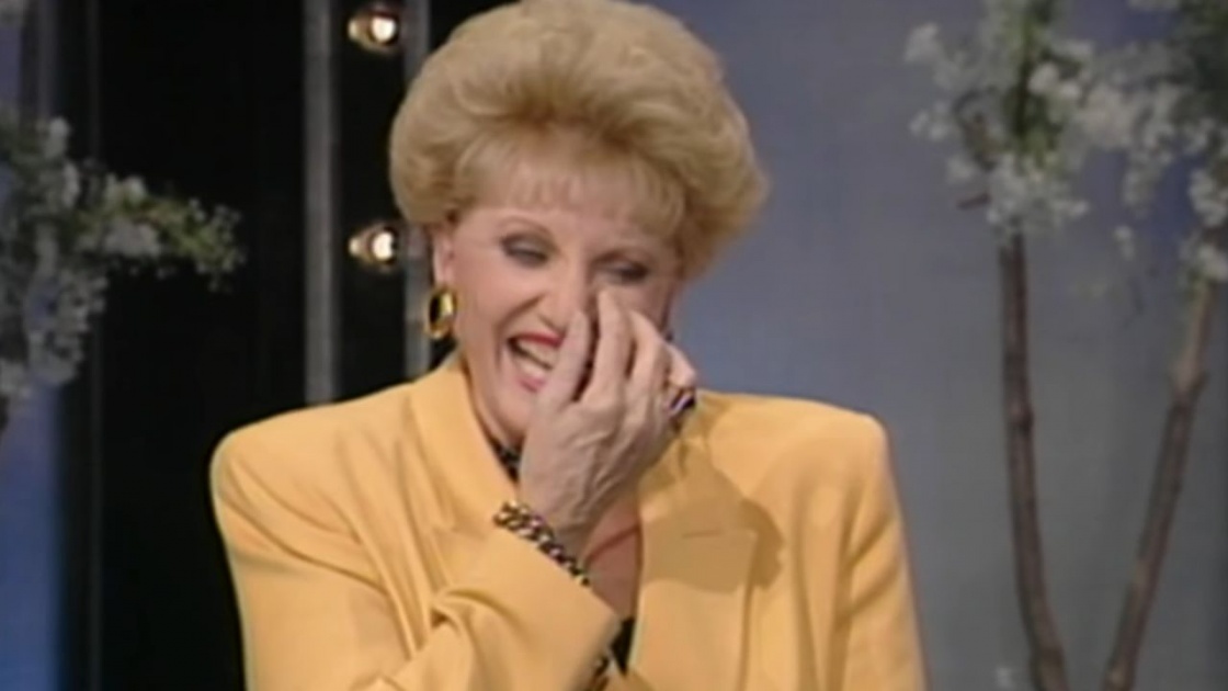 Un des plus drôles fous rires de Suzanne Lapointe aux Démons du midia!